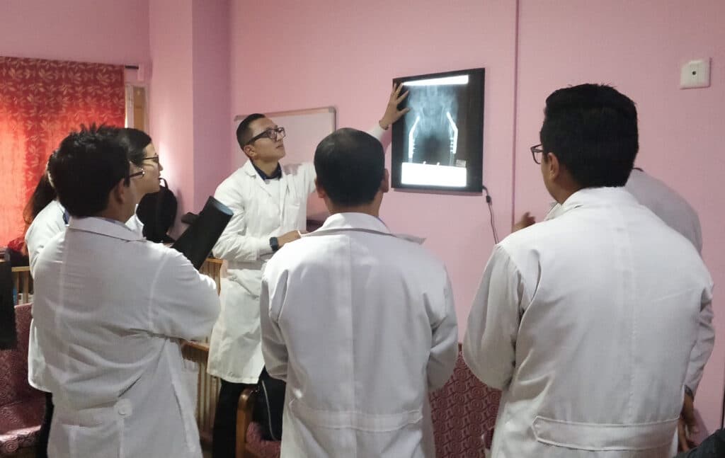 Volunteer Spotlight: HVO Golden Apple Award Recipient Robert Hoffman, MD